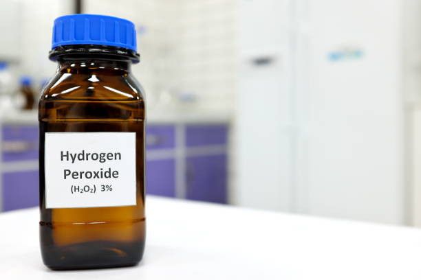 Hydro peroxide là gì? Tác dụng của Hydro peroxide trong việc làm trắng răng
